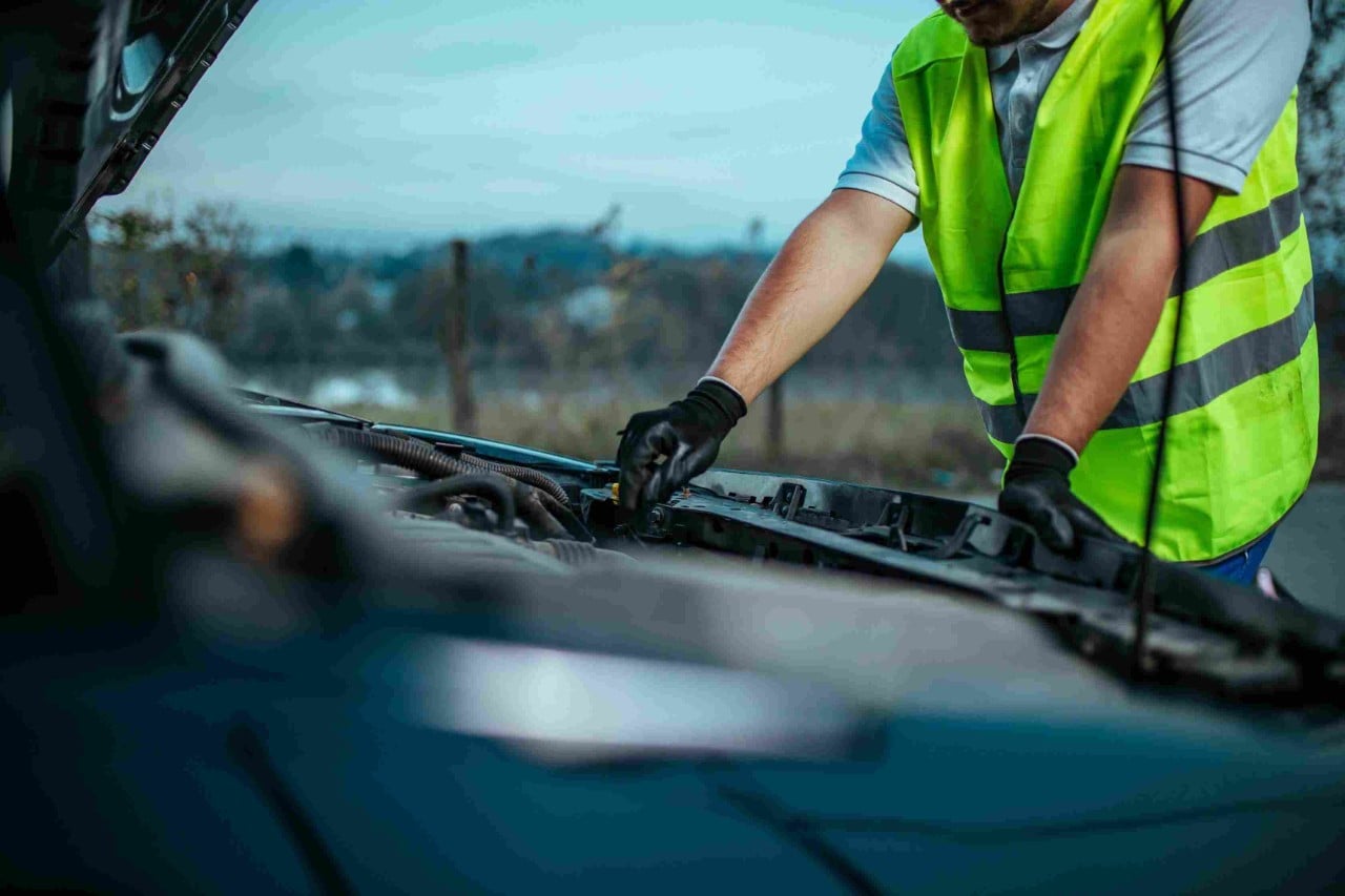 A step-by-step guide: What to do when you break down